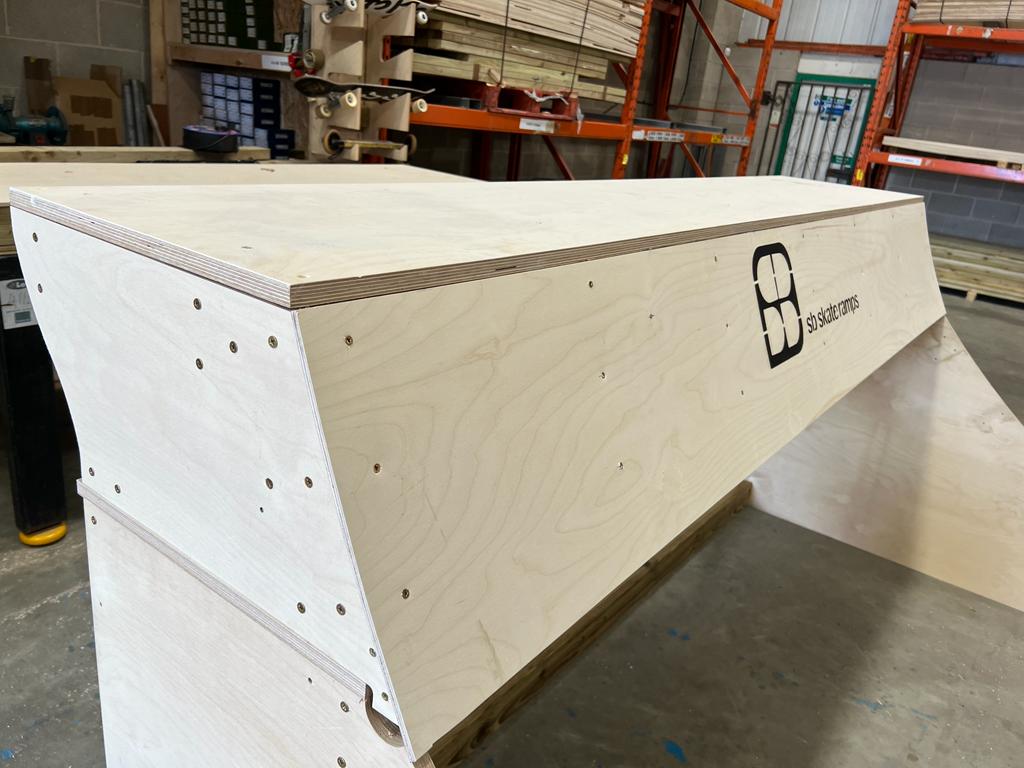 Classic / Classic Max Half Pipe - Top Box 1’H x 2’D x 4'W – SB Skate Ramps